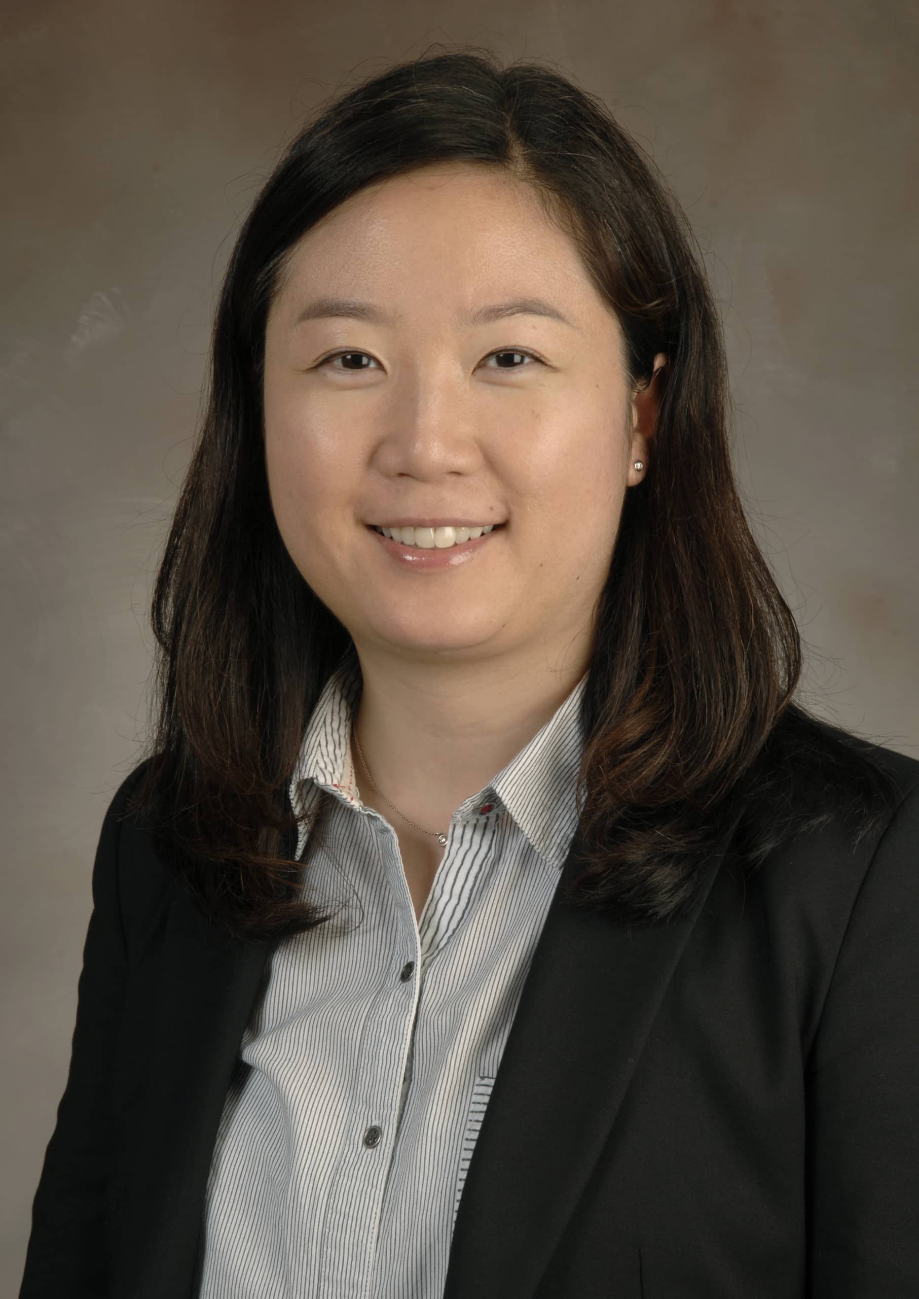 Kim Houston's Instagram, Twitter & Facebook on IDCrawl